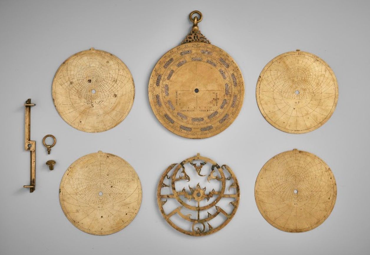 الأسطرلاب – أداة الزمن والترحال الثمينة