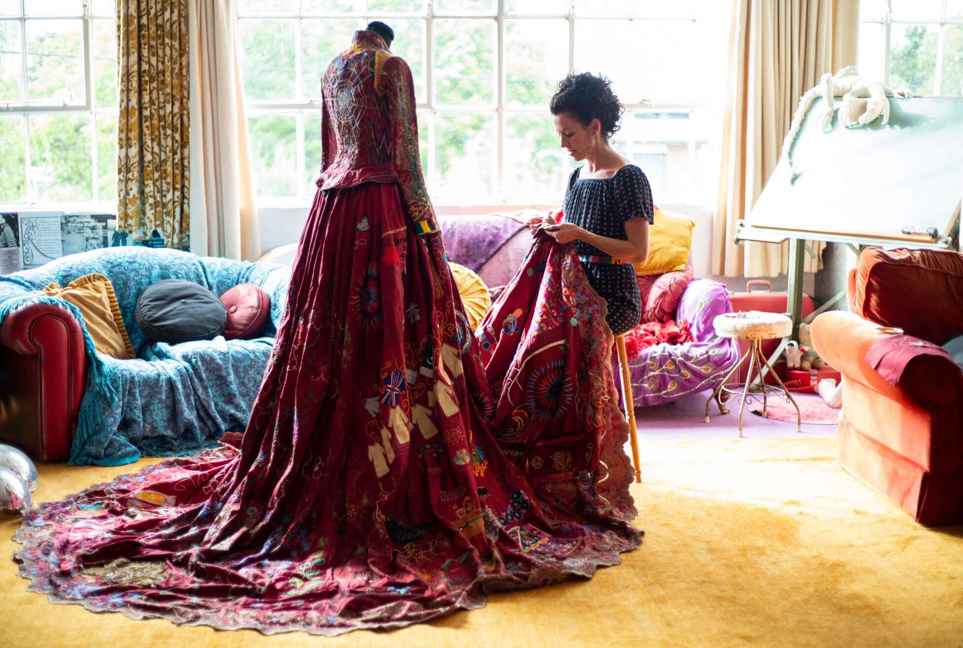 The Red Dress - Ithraeyat - Ithra
